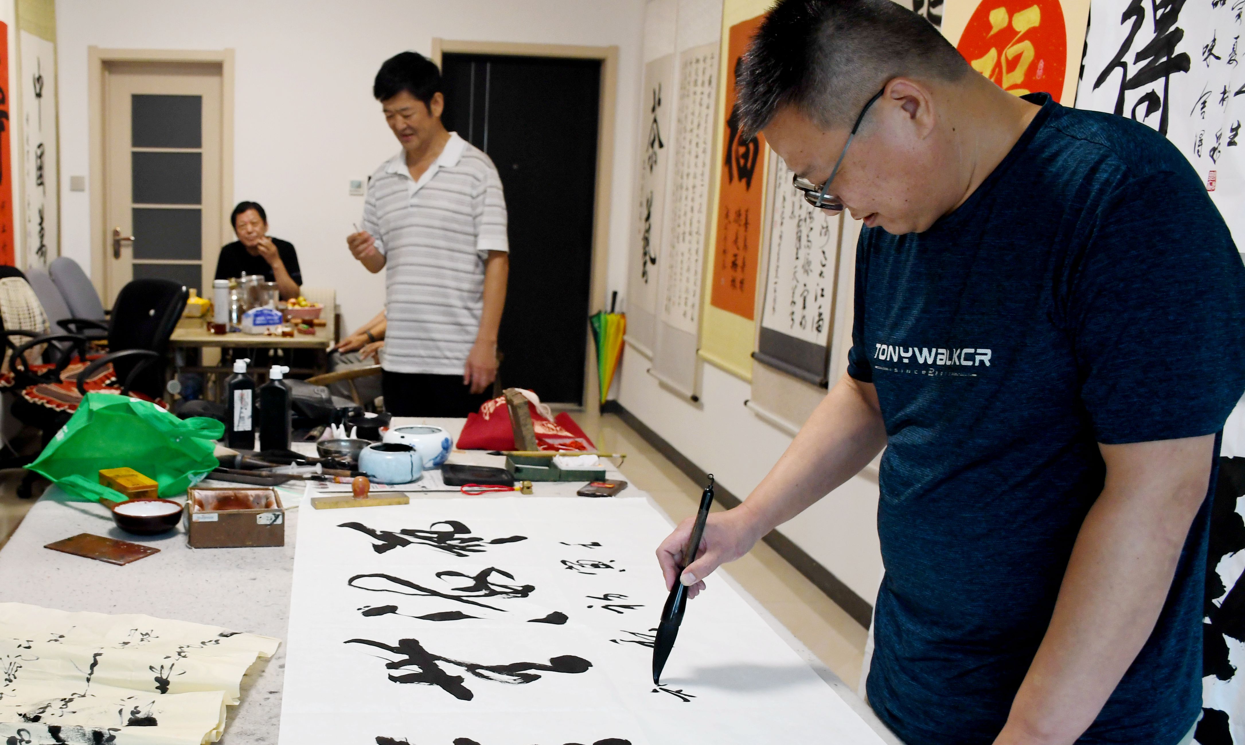 Rongcheng "Quanhai Bookstore" Party - iNEWS