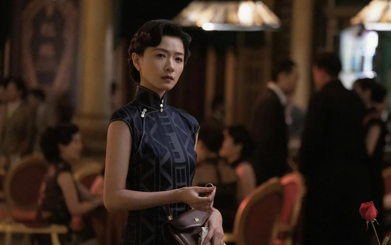 Call the director and screenwriter to come out and take the blame - iMedia