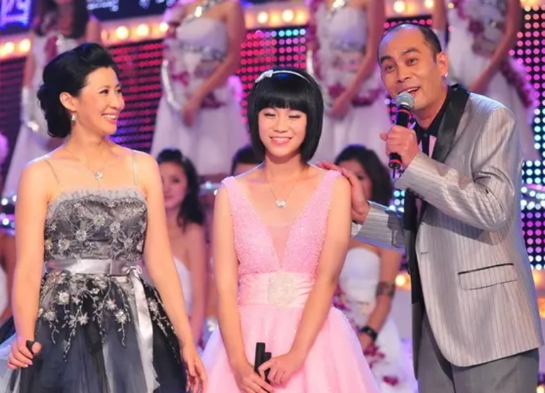 Qiu Shuzhen stopped her 18-year-old daughter from becoming a star ...