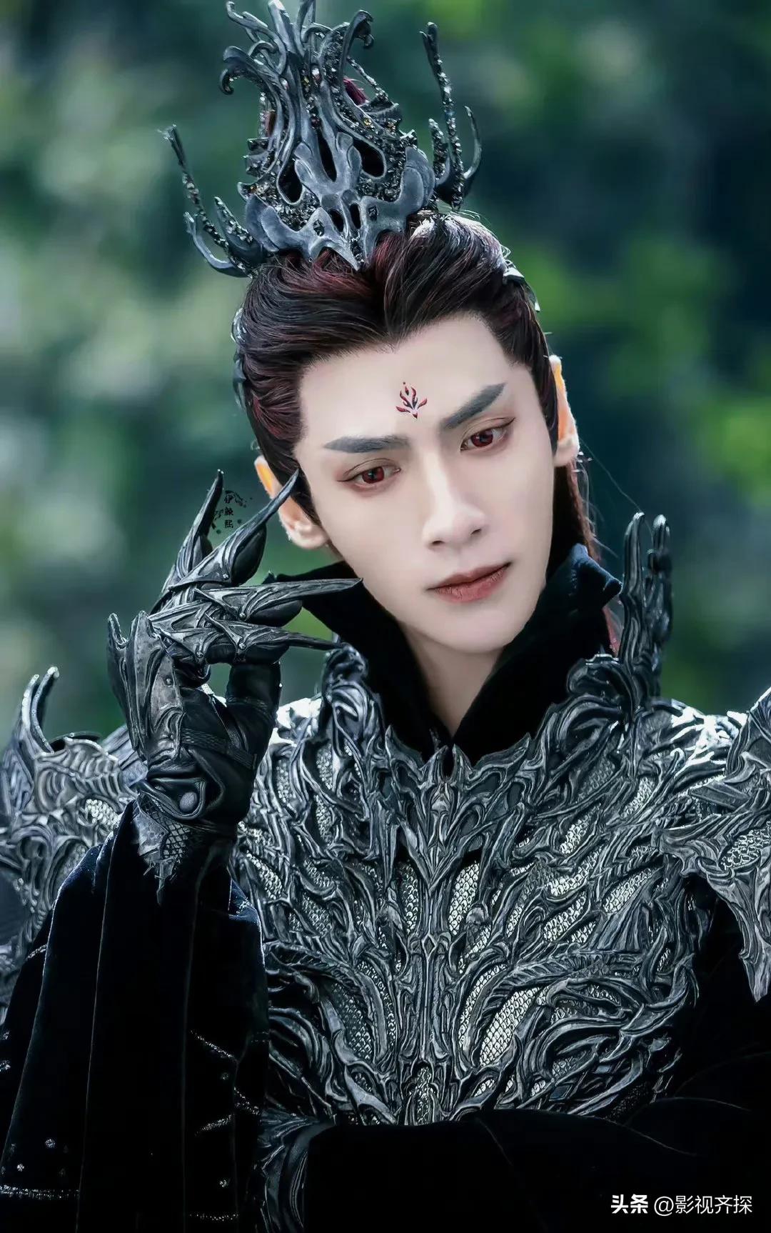 "Till The End Of The Moon" Demon God Tantai Jin's wardrobe, luxurious and exquisite, domineering ...