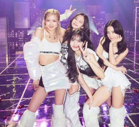 Korean actress Jennie's performance costume caused controversy again ...