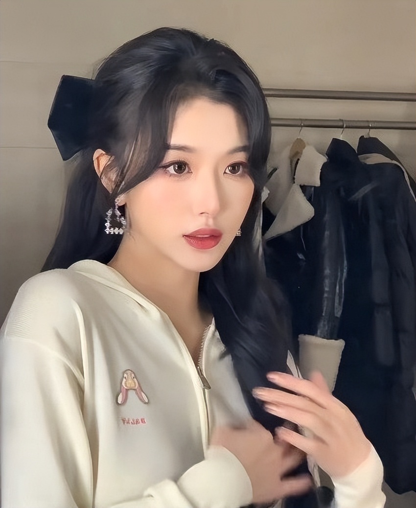 Bally's 2023 Year of the Rabbit limited series Zhou Jieqiong, Kong Xueer and Chen Xijun ...