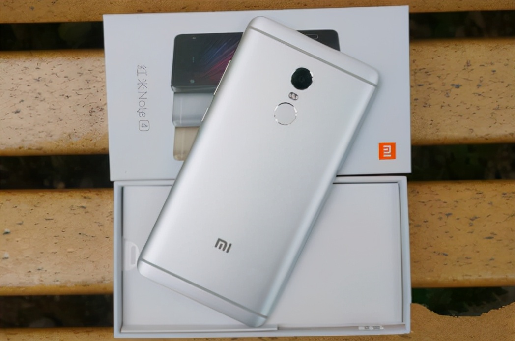 Xiaomi VS Redmi, the phones of these two brands are very different - iNEWS
