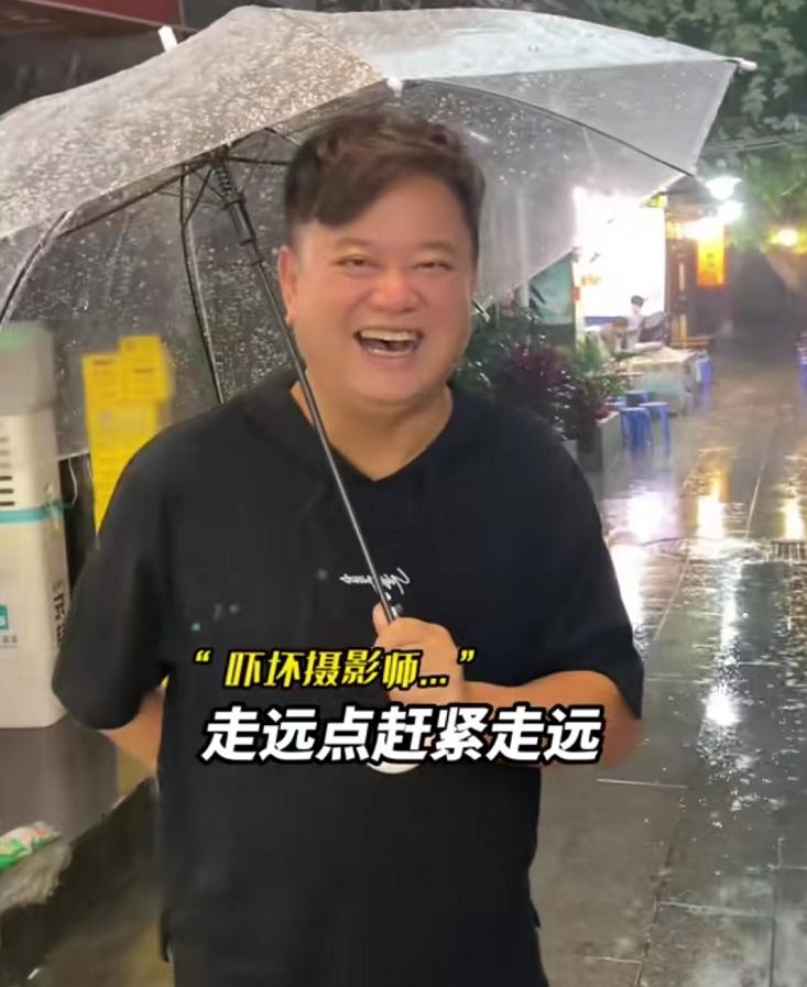 Hong Kong star Chen Baixiang returns to his hometown in the Mainland ...