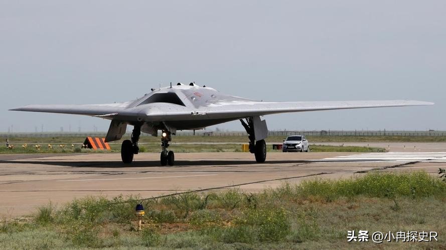 Russia used the S-70 heavy-duty UAV to strike an important target in ...