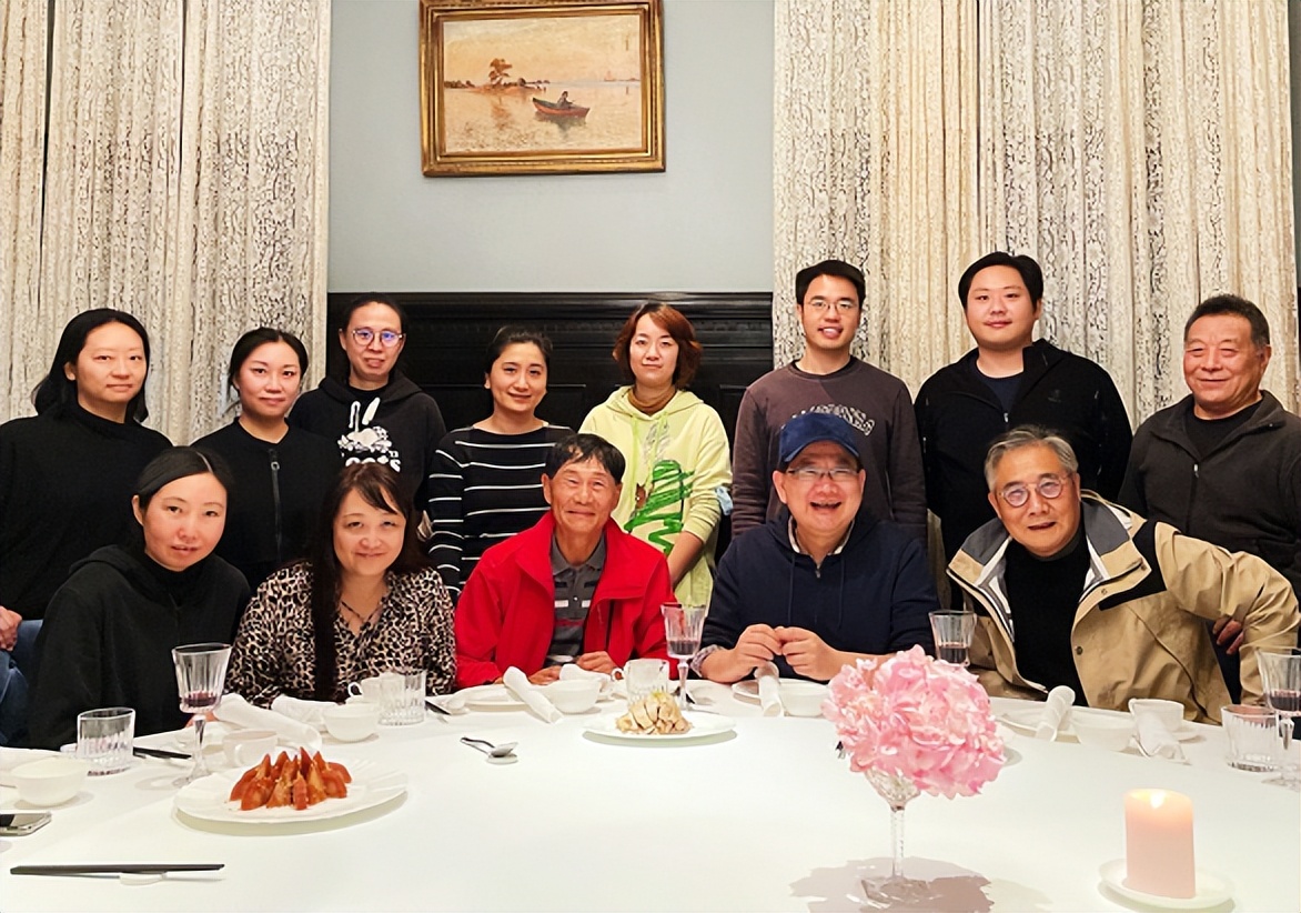 Cao Kefan: As human beings do, invite the 13 behind-the-scenes workers ...
