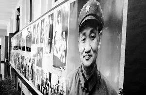 Mao Anqing: I will never forget my brother Mao Anying in my life - iNEWS