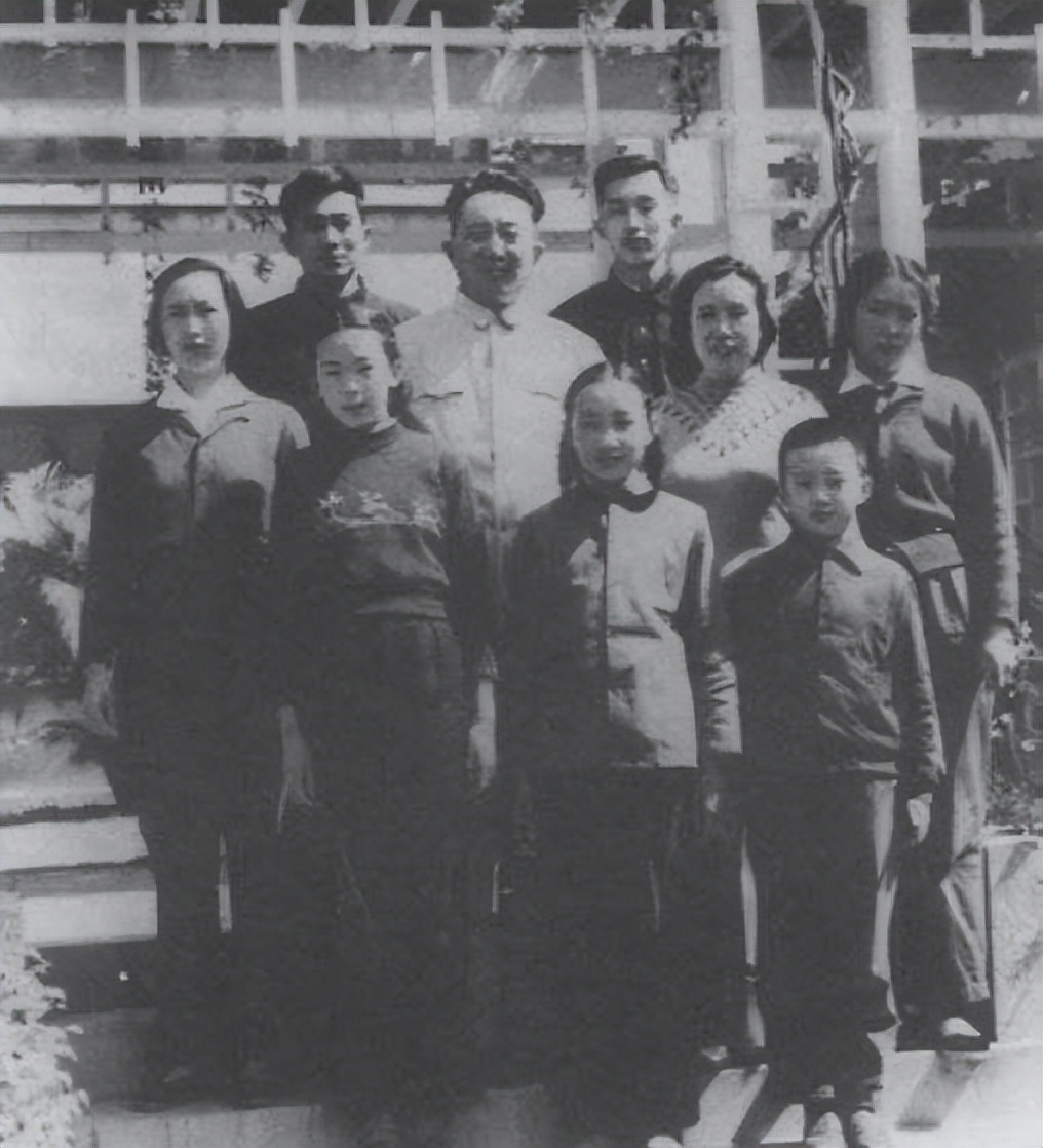 Hao Zhiping: The legendary wife of the founding general, still alive at ...