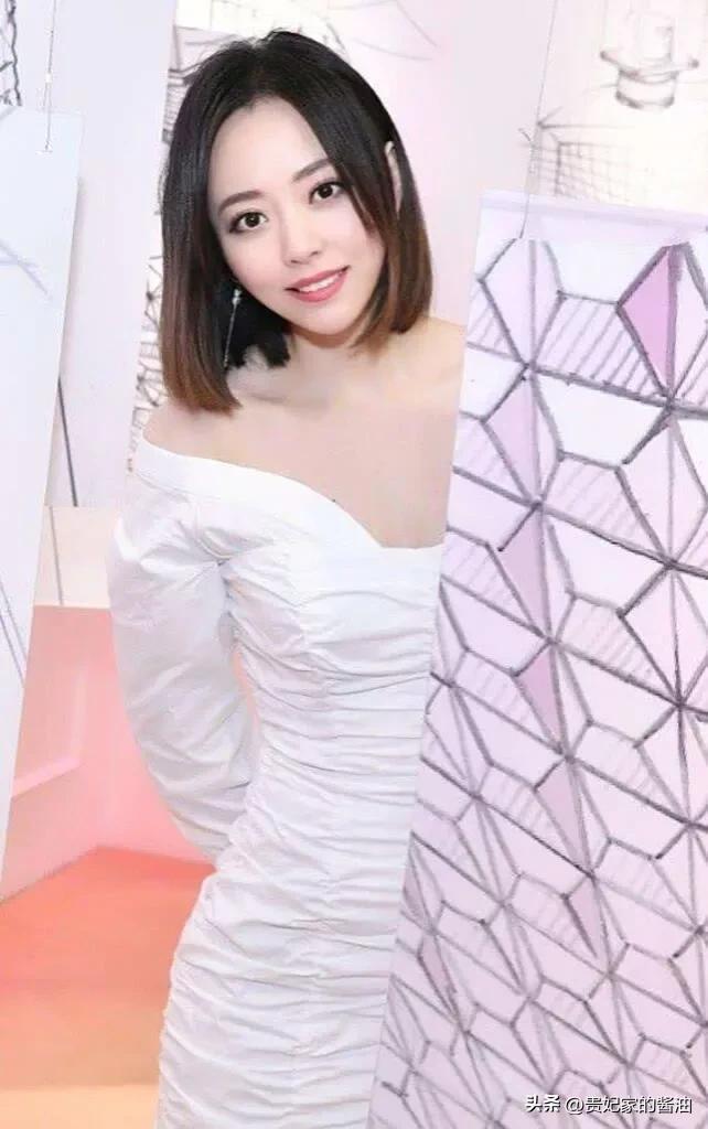 Jane Zhang (Jane Zhang) was born in Sichuan Province on October 11 ...