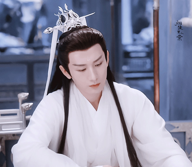 Entertainment highlights: Li Qin, Wang Jiawei, Hu Ge, Cheng Yihe, Chen Feiyu, Song Zuer, Liu ...