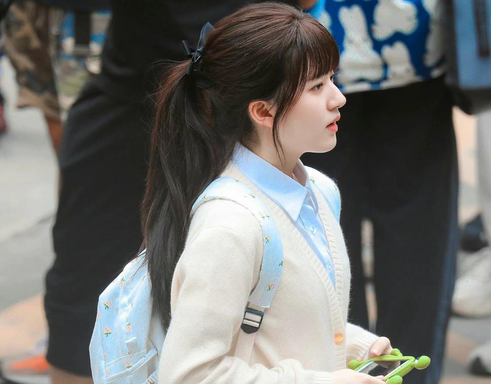 Zhao Lusi "can't hide it secretly" high ponytail is so sweet! The ...