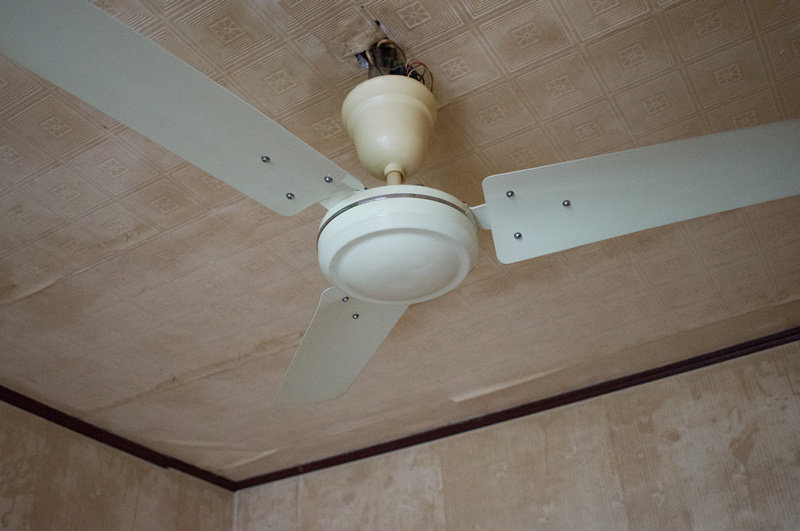 Why did the once-popular "ceiling fan" "disappear"? Sure enough, they ...