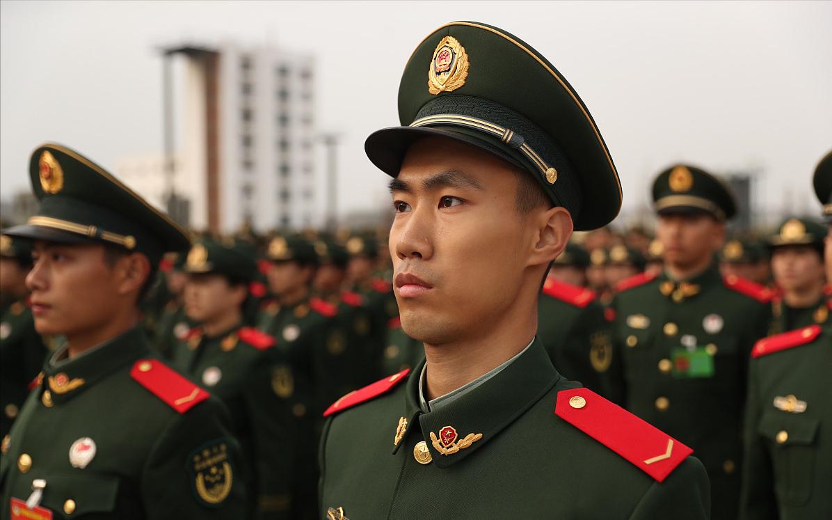 What's the difference between a private advance sergeant and a private ...