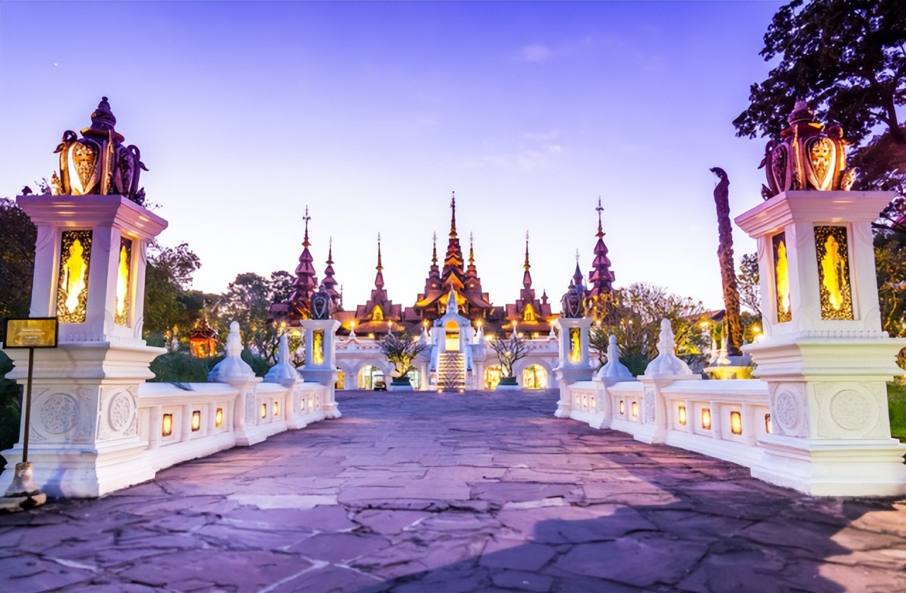 The most interesting place names in Thailand, the English translation ...