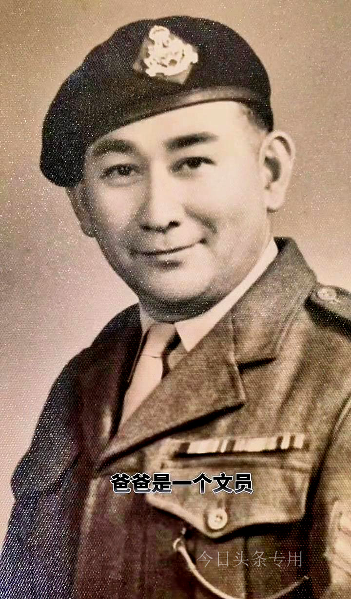 73-year-old Charlie Cao posted childhood photos, exposing high-quality ...