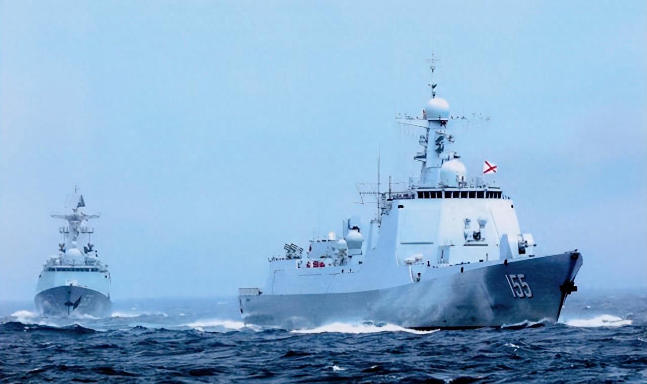 No more giving in! The 052D ship sailed into the high seas carrying a large number of bombs, and ...