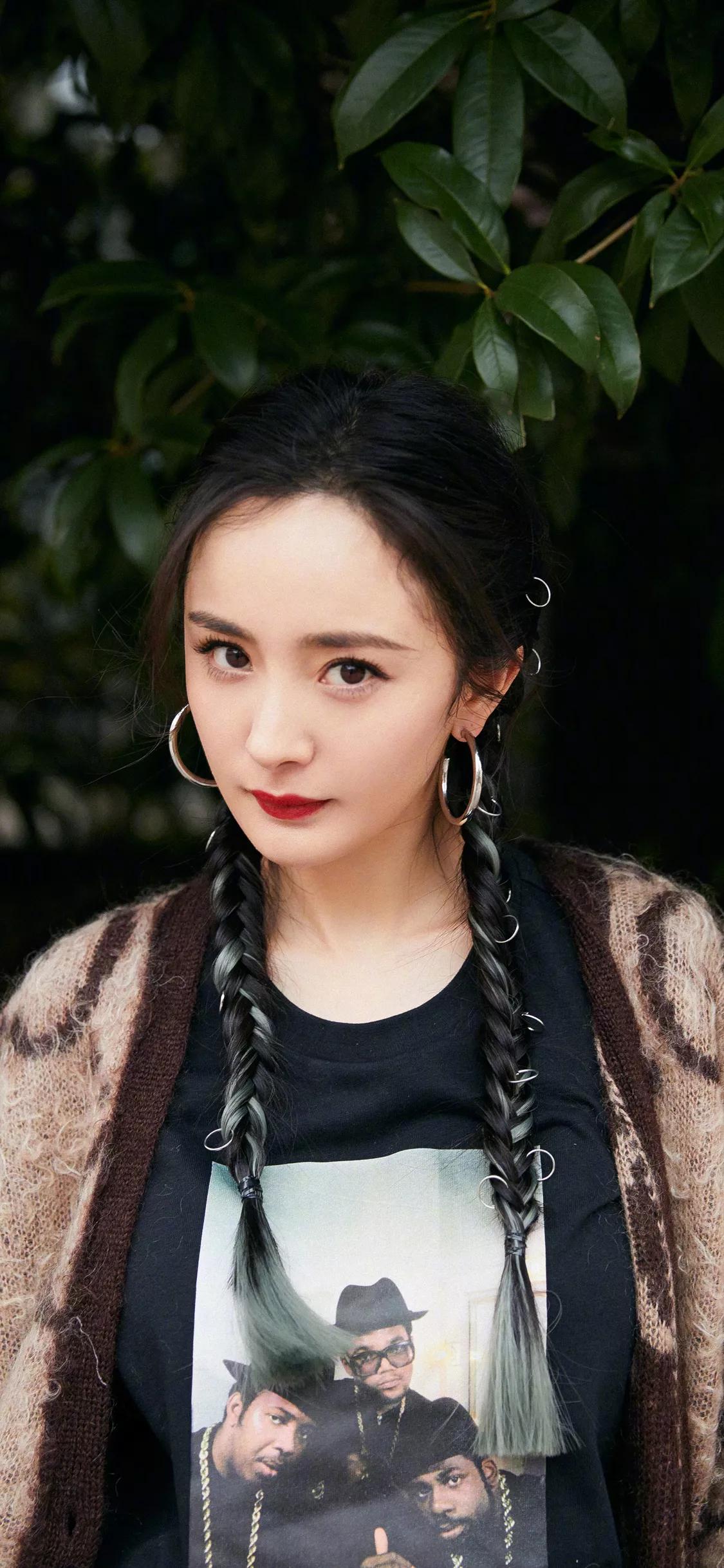 Star Wallpaper - Issue 190 - Yang Mi - iMedia