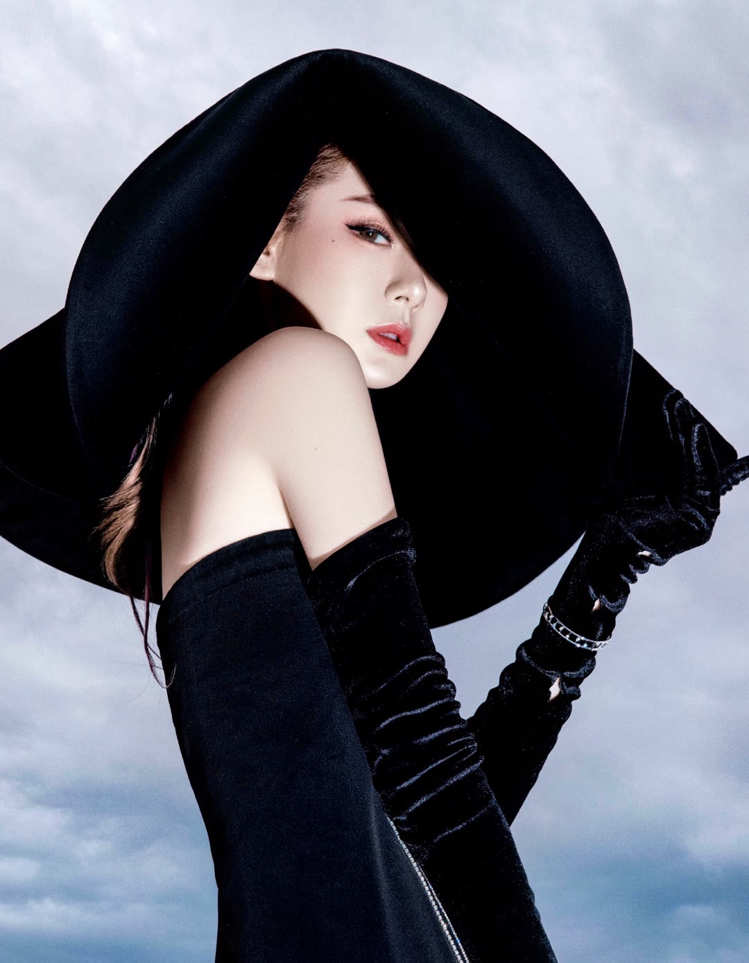 Appearance Show: Capable and Courageous——Qi Wei - iMedia