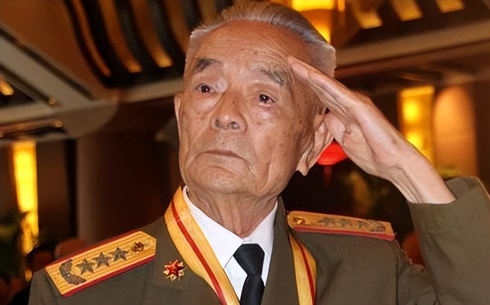 In 1941, Su Yu appointed a 21-year-old soldier as a battalion commander ...