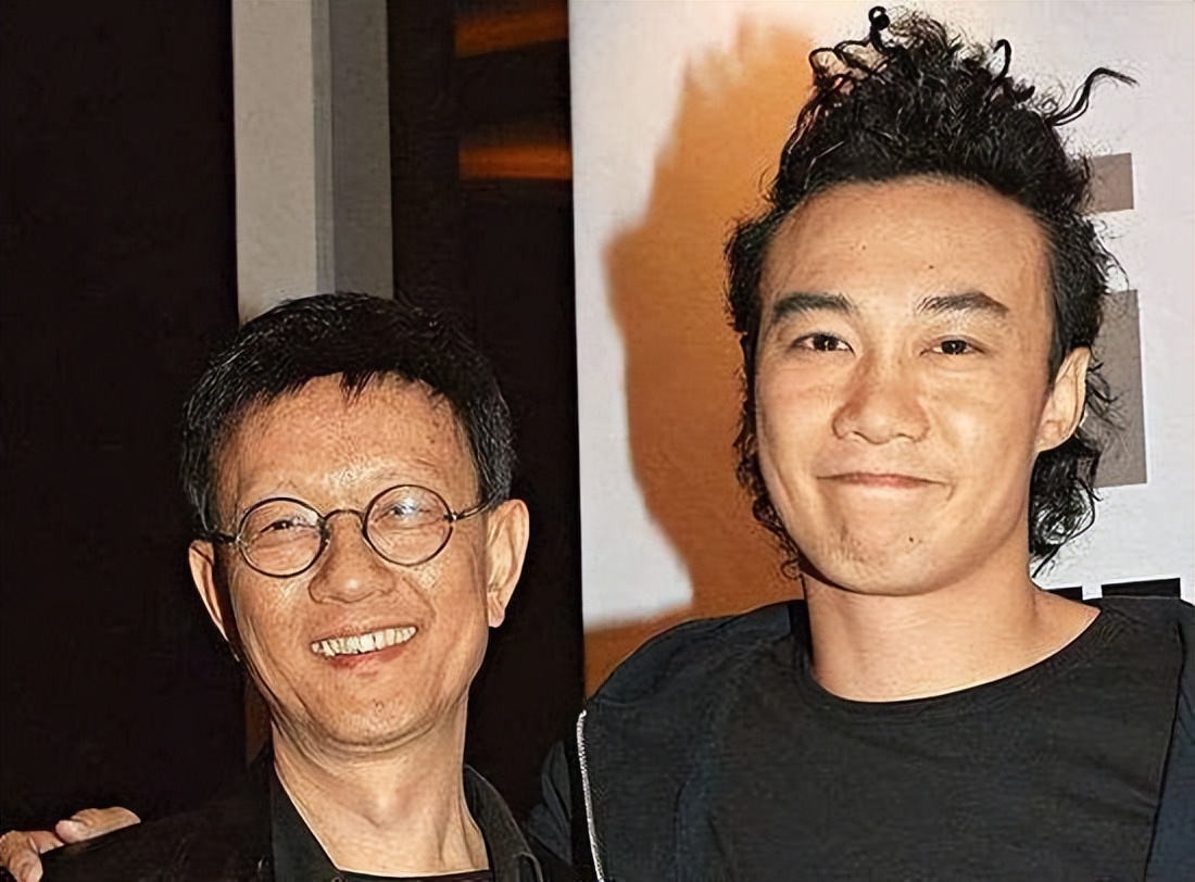 Eason Chan, a model husband and wife in the entertainment industry - iNEWS