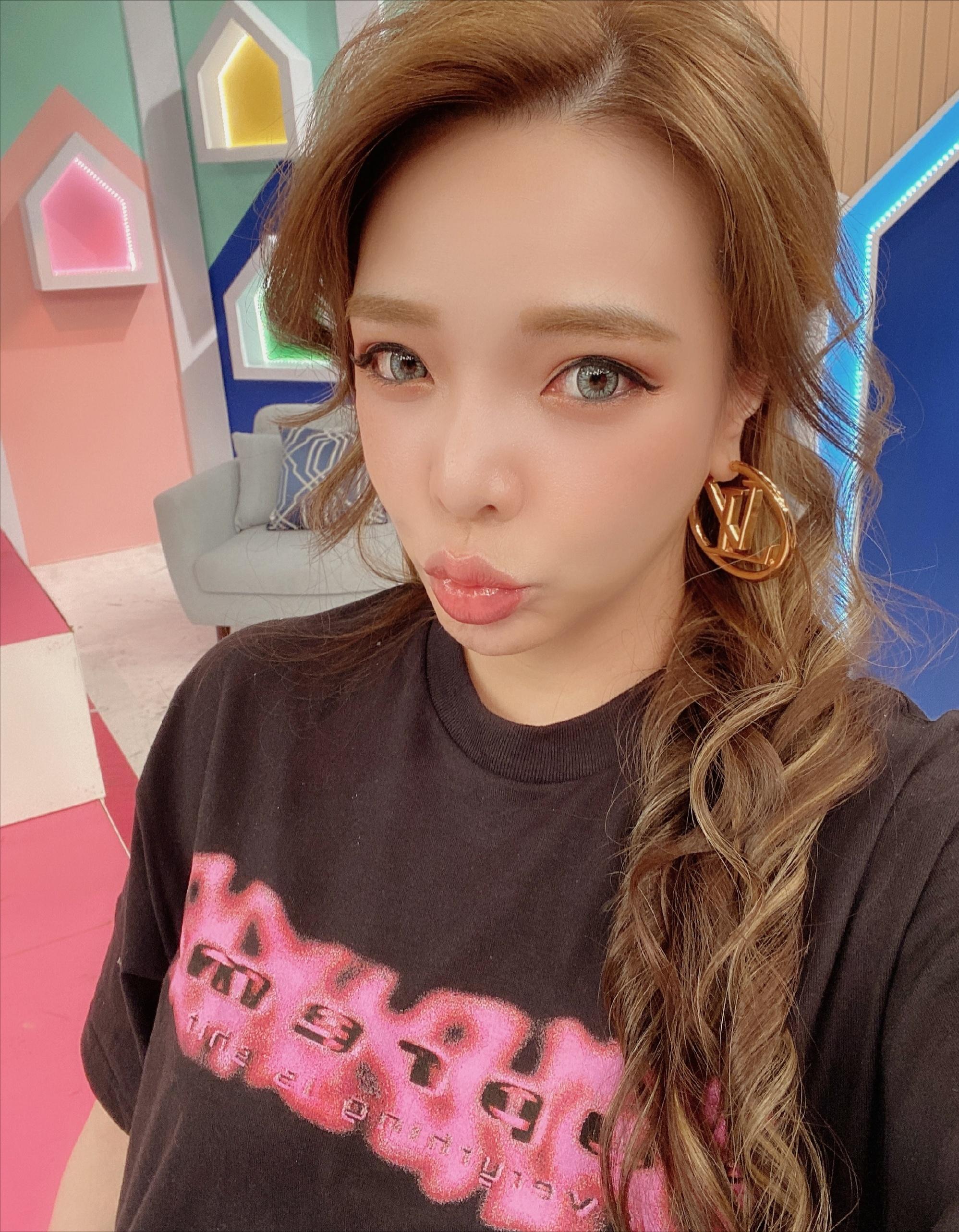 Xiao Tiantian Zhang Keyun issued an article complaining about domestic ...