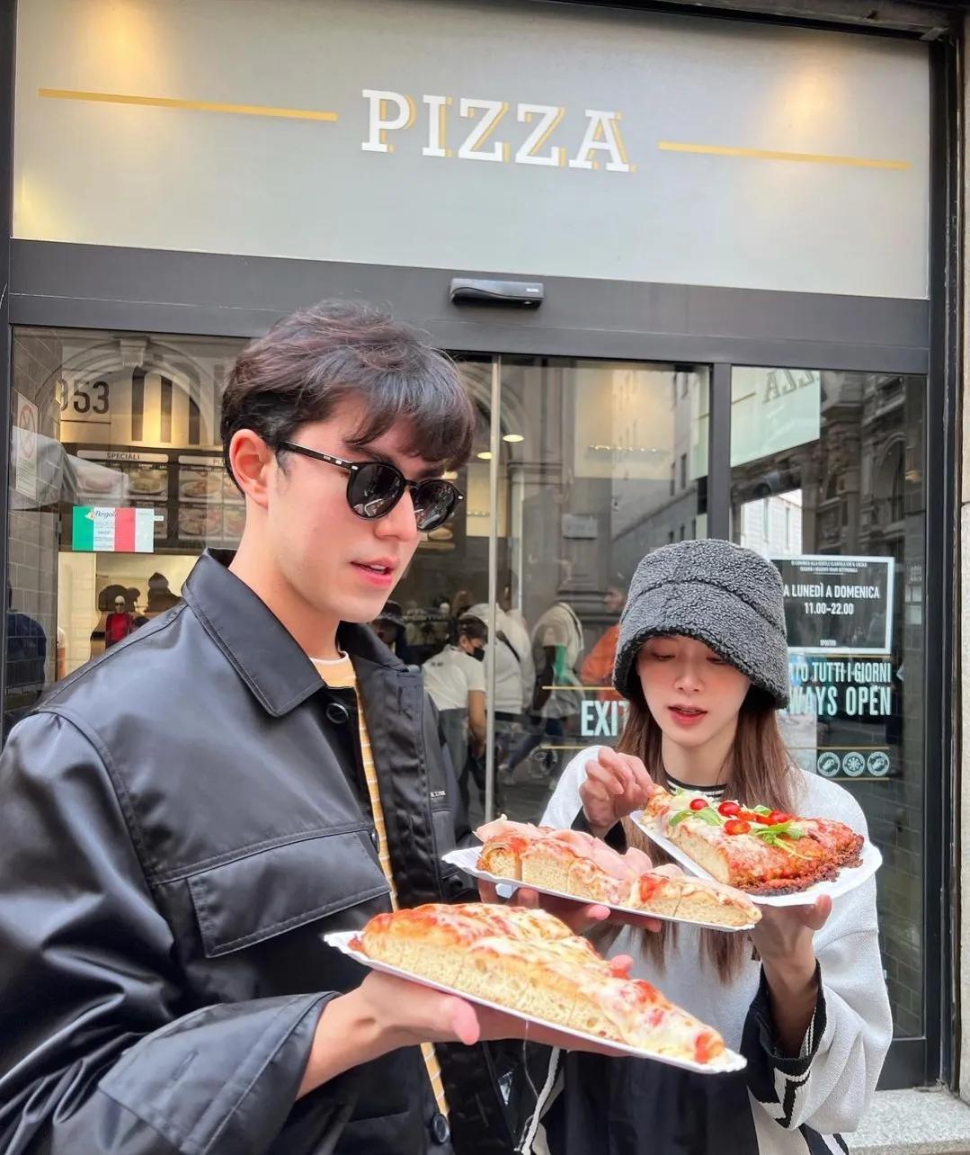 Taixing Xiaoshui and Xiaojiu Fashion Week photo ~ Fan girl: I almost ...