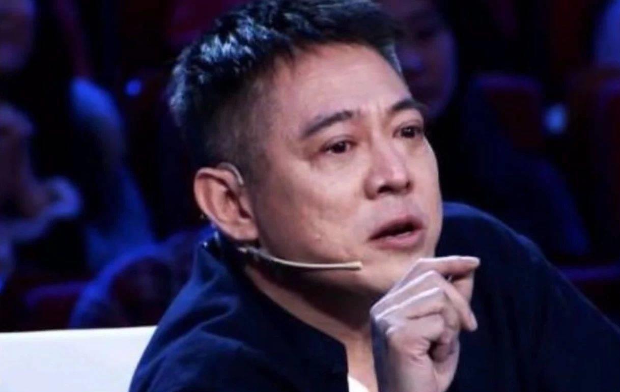 Five celebrities who look more and more fierce as they grow taller ...