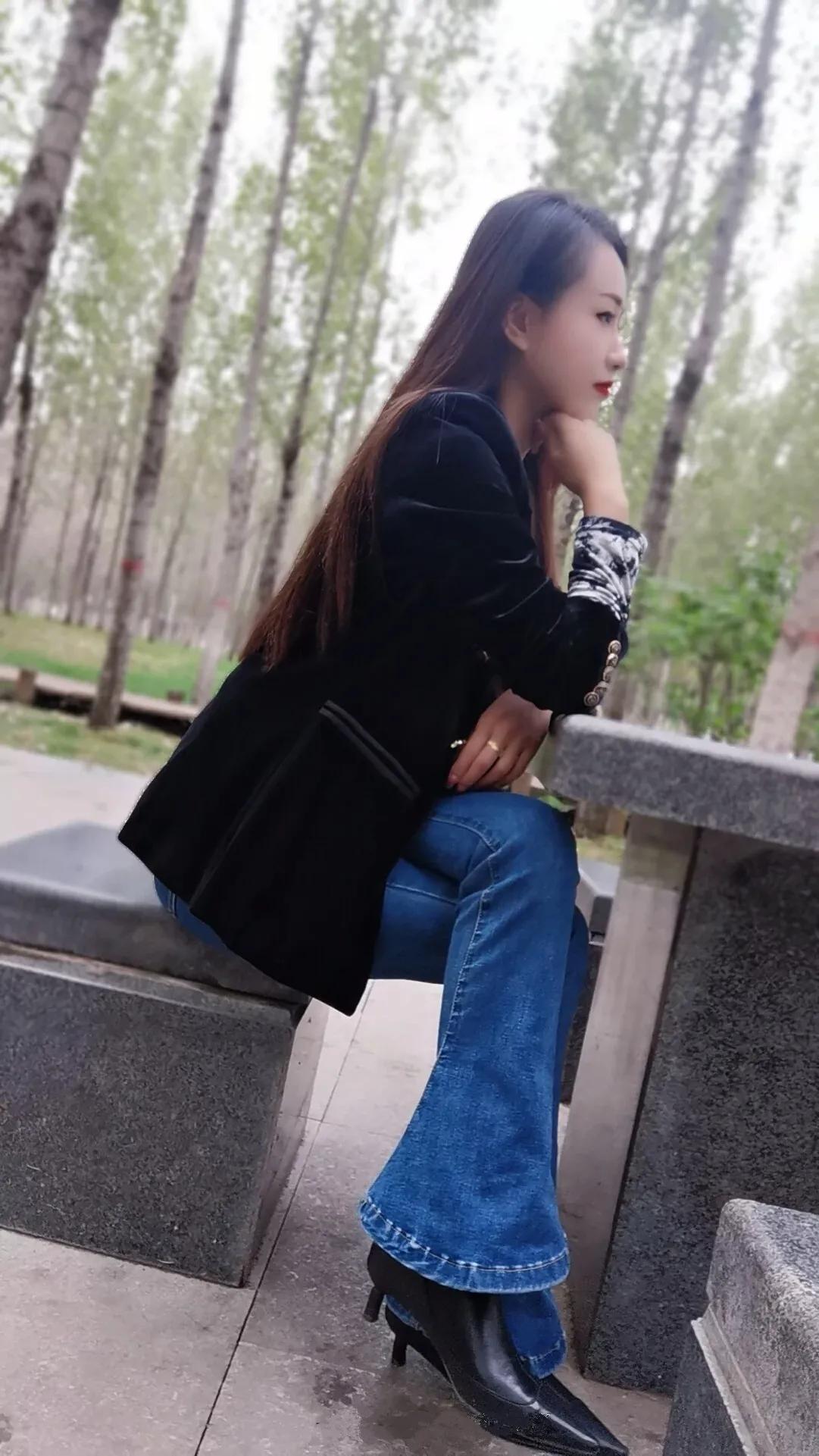 Slender body, perfect face, outstanding appearance - iMedia