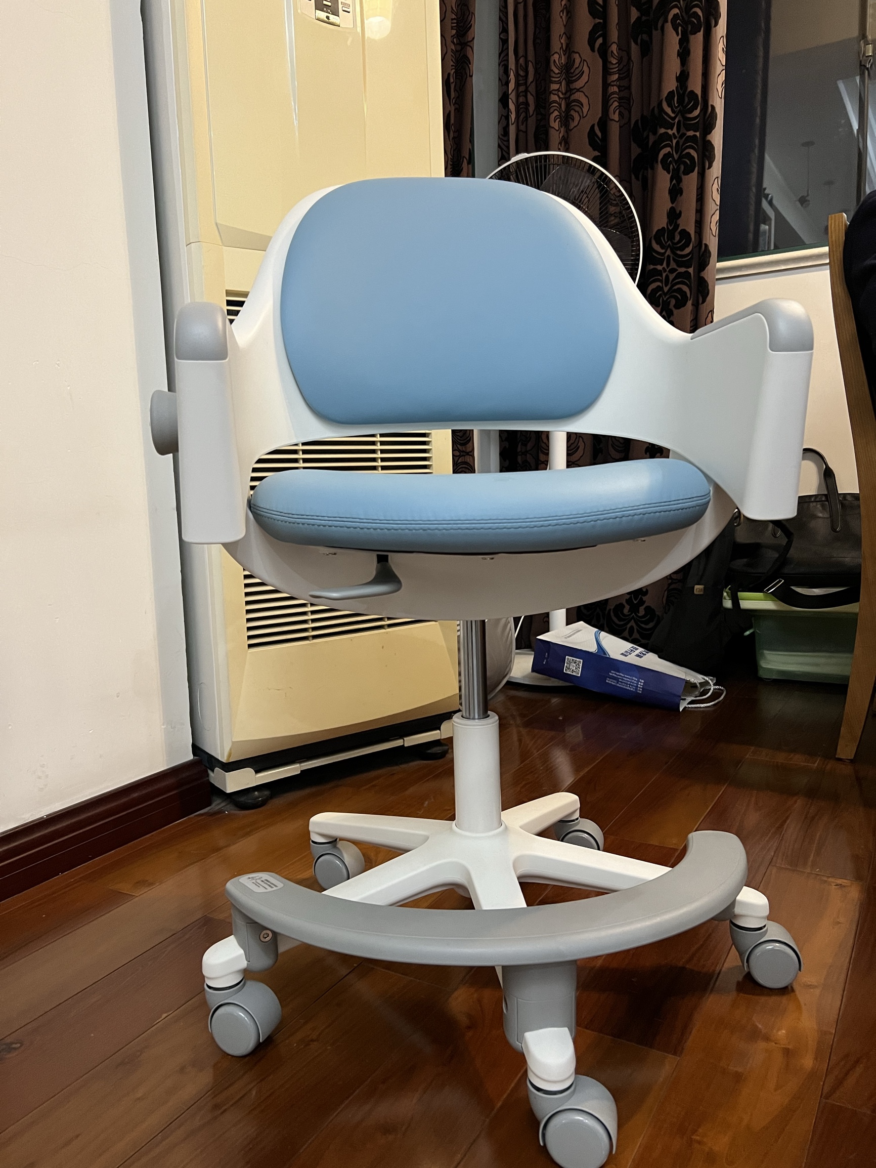 How about sitzone chair and how to install sidiz chair? - iNEWS