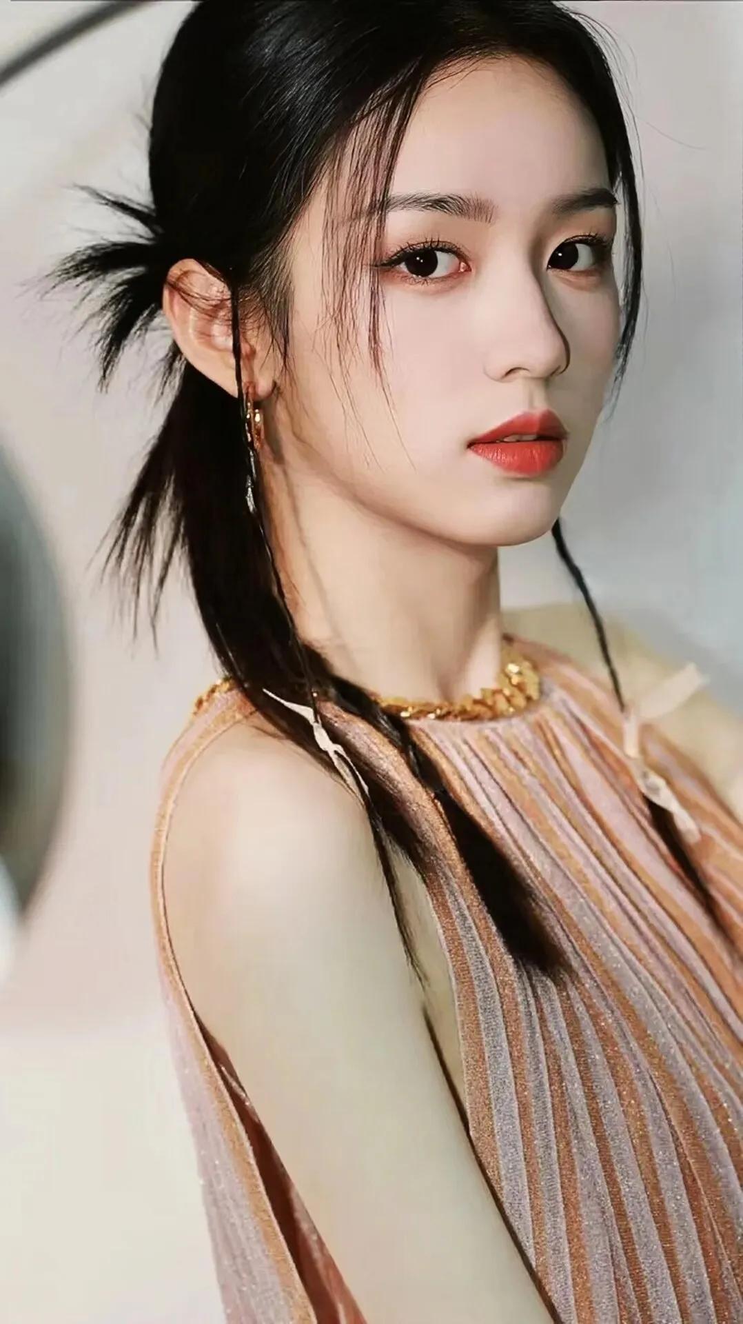 Zhou Ye: Full of sweetness and purity - iNEWS