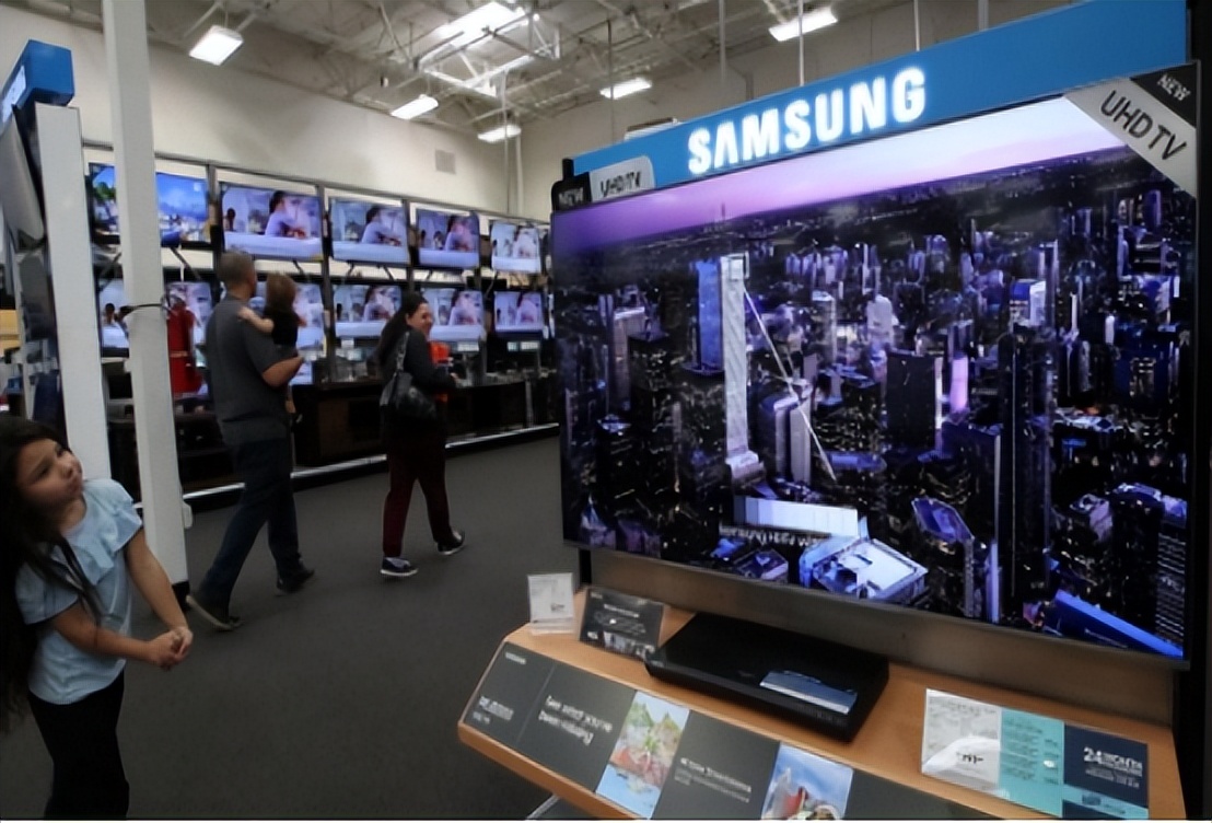 Samsung in deep water: The Lee family only has a 2% stake in Samsung ...