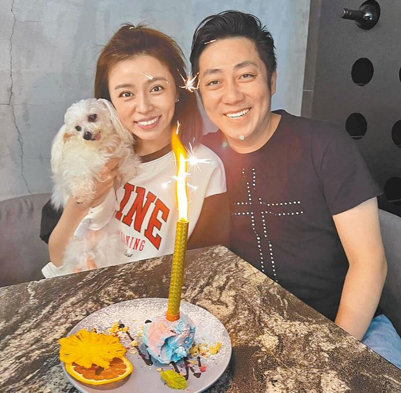 Ai Cheng's parents and family have arrived at the funeral home, unable ...