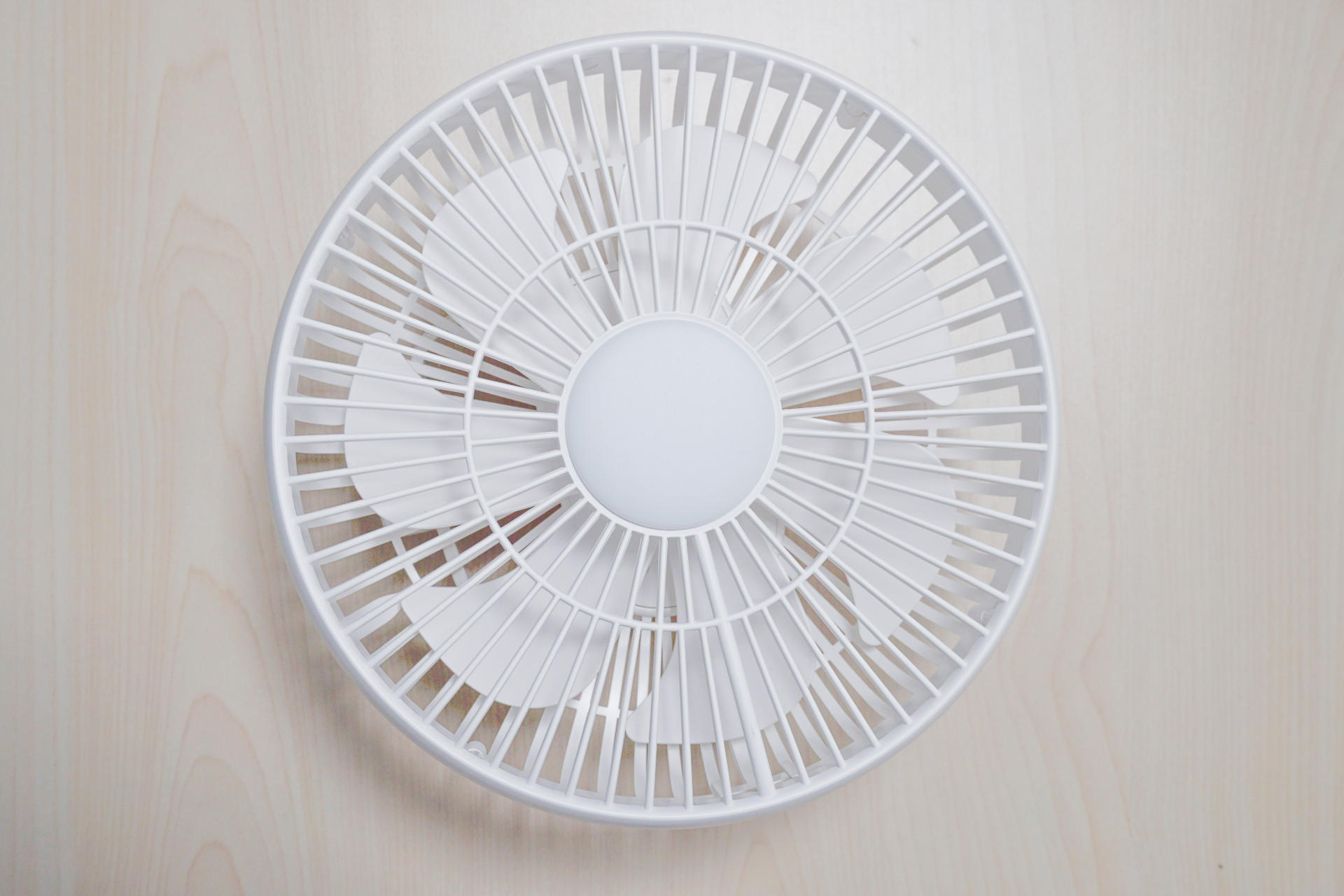 Jisu multifunctional outdoor camping fan, your all-round fan - iMedia