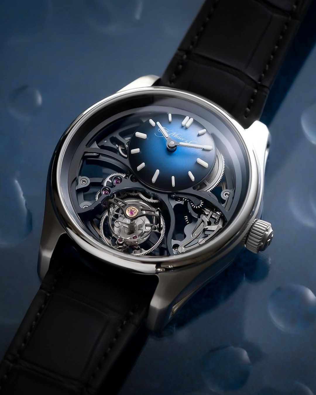 A good day starts with a good watch - iNEWS