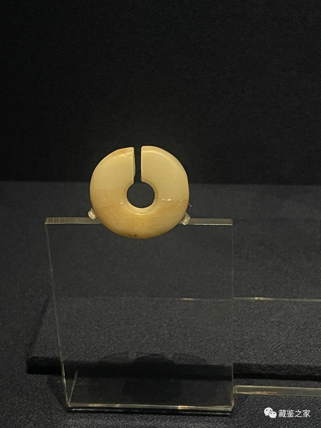 Ancient Chinese Jade Ware Exhibition 1 - Prehistoric Jade Ware - iNEWS