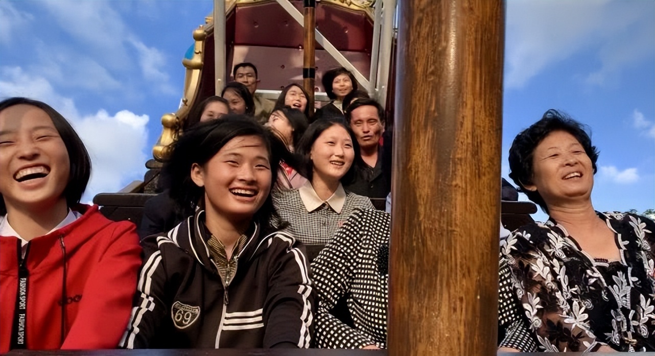 The life of rich people in North Korea, like to go to bars, often eat ...