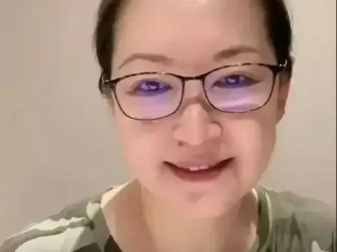 Zhao Benshan's wife, Ma Lijuan - iNEWS