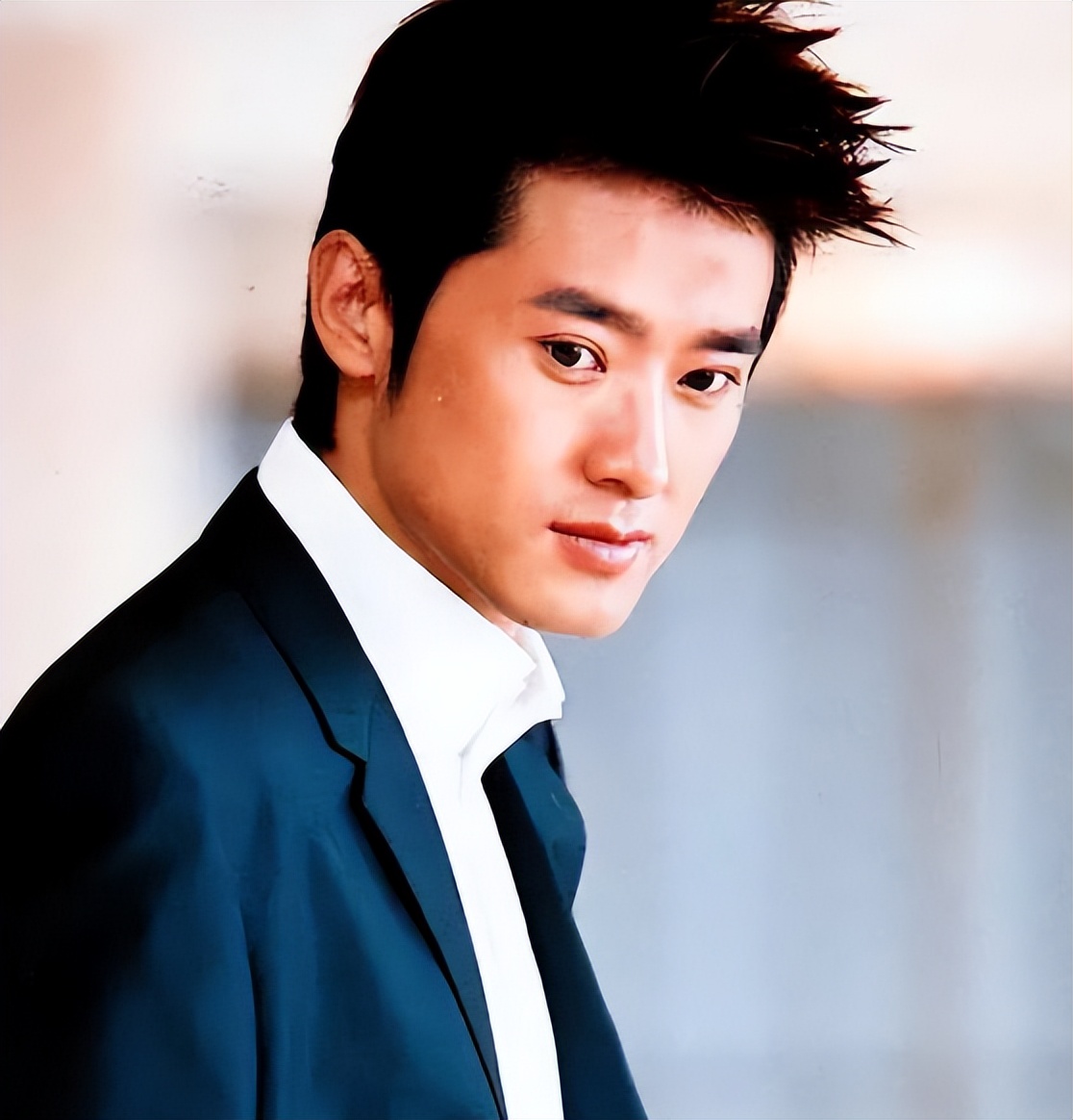 Ren Quan, the former "white moonlight male god", who is to blame today ...