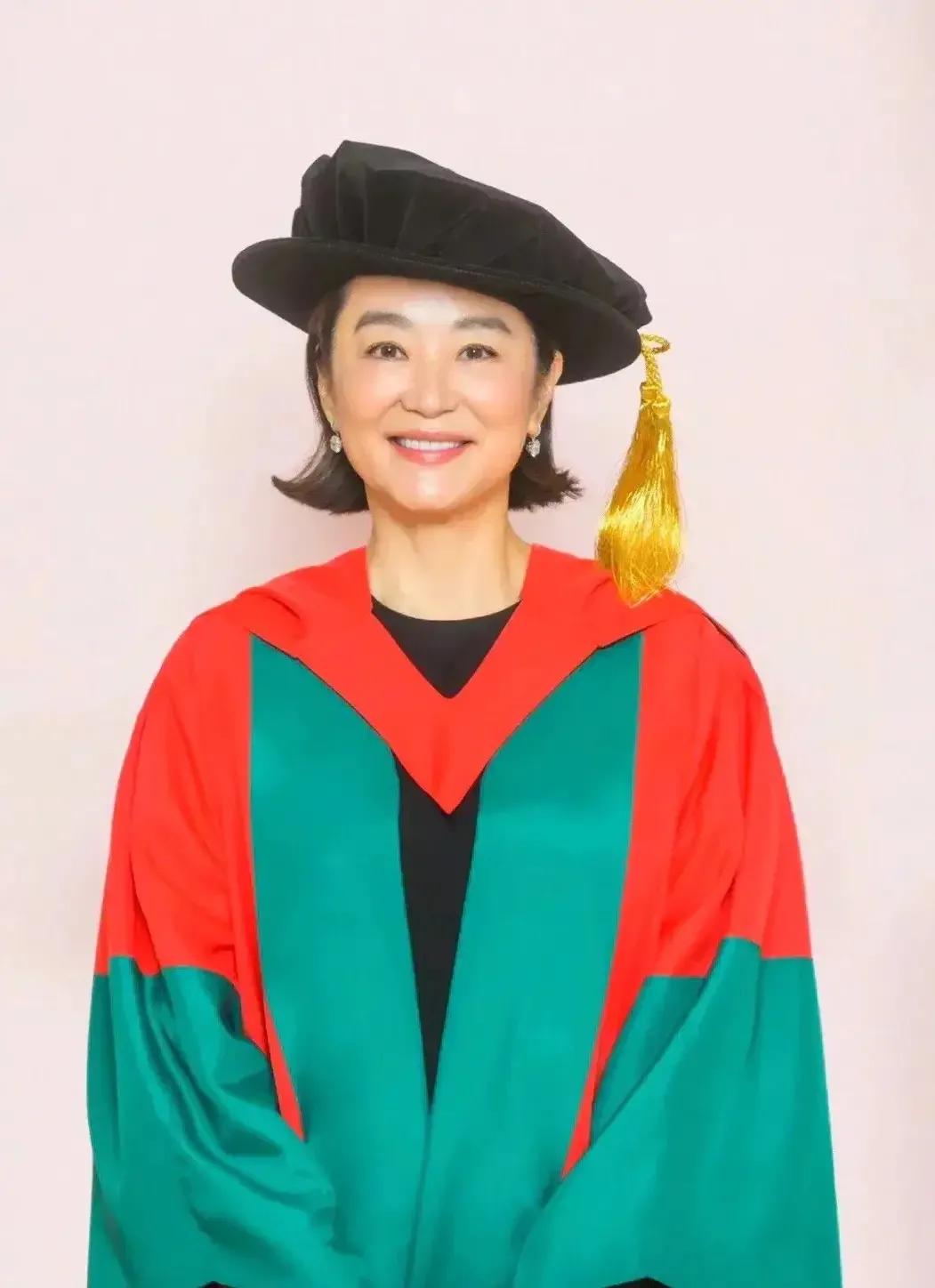 Why can Carina Lau shine with Cartier together with He Chaoqiong ...