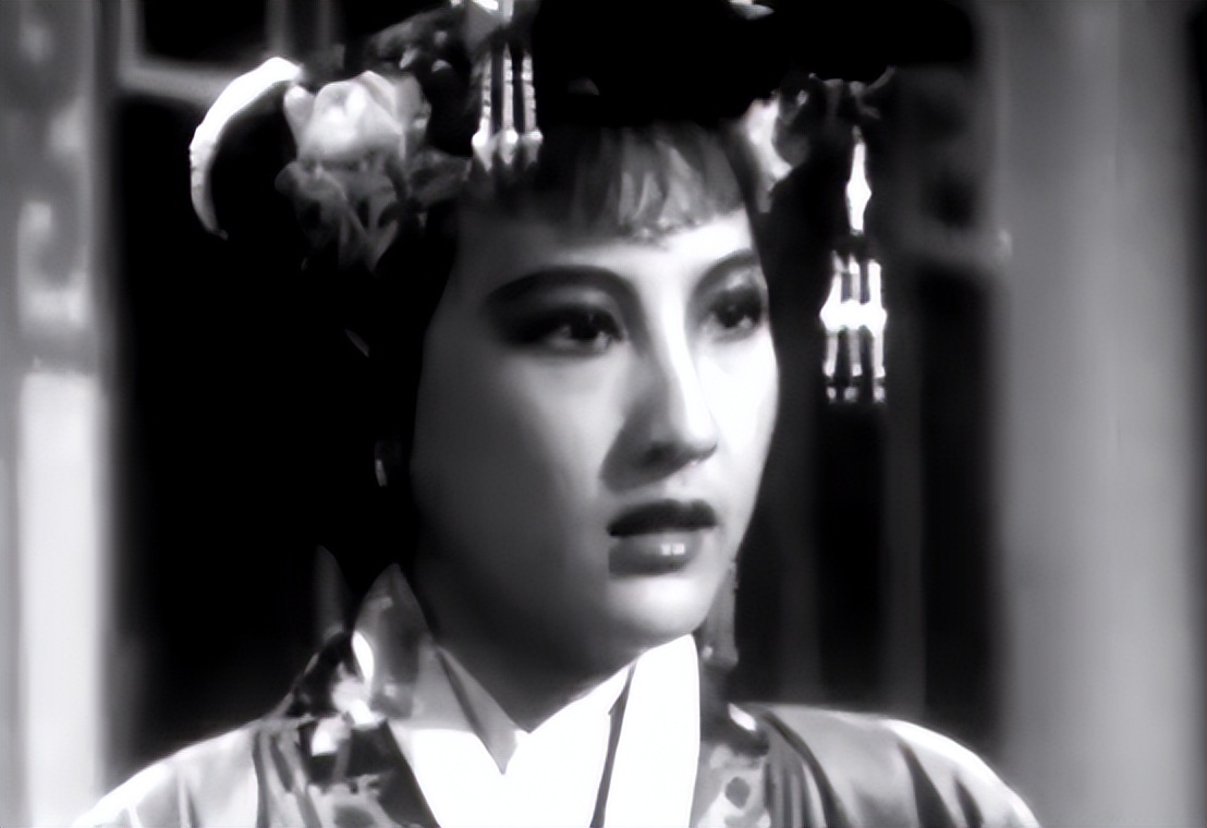 The comparison of Lin Daiyu's appearance in the 10th edition, who is ...