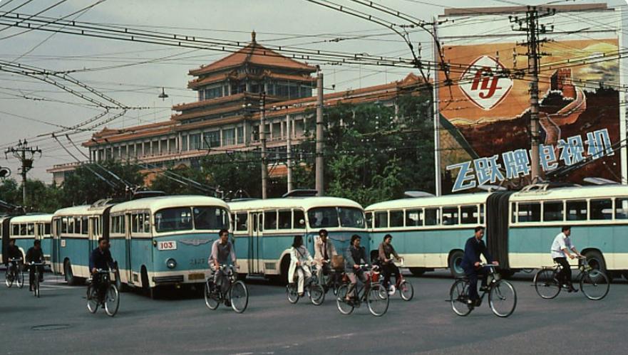 The former Wangfujing Street in Beijing, every photo contains memories ...