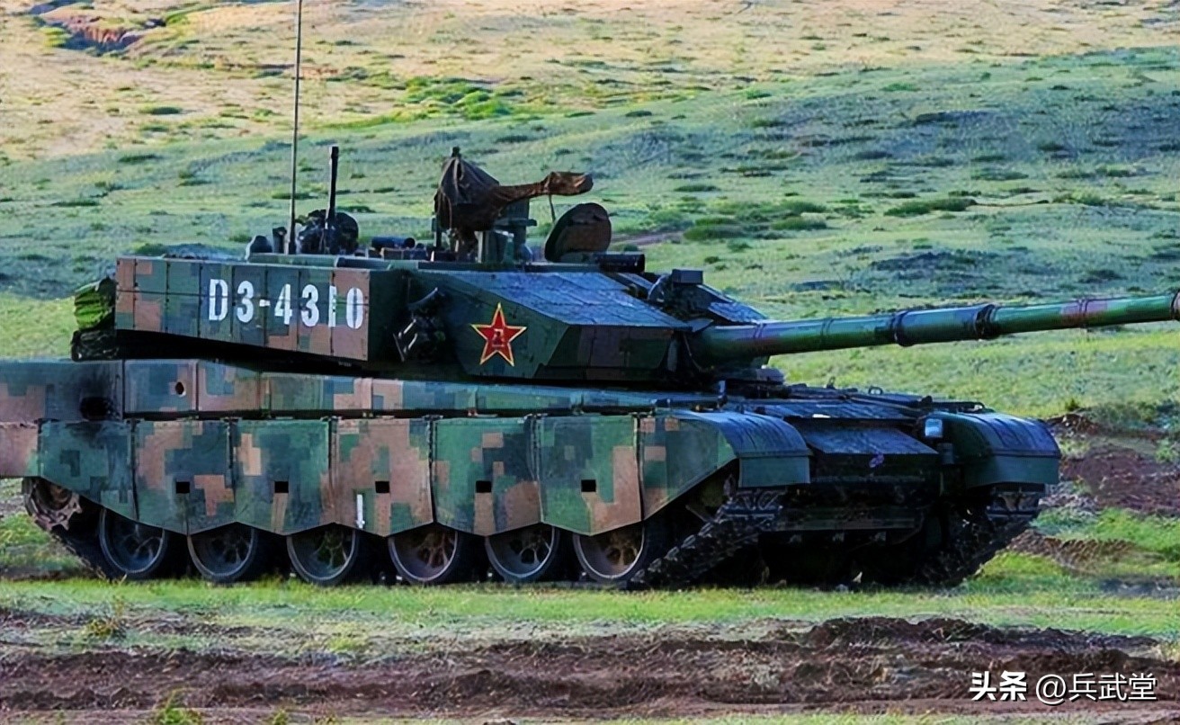 Domestically produced fourth-generation tanks with 7 pairs of wheels ...