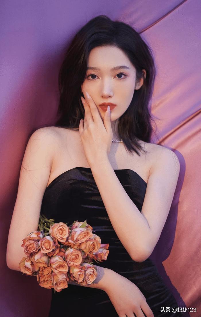 Du Meizhu was exposed to privately choose a thousand-yuan male model ...