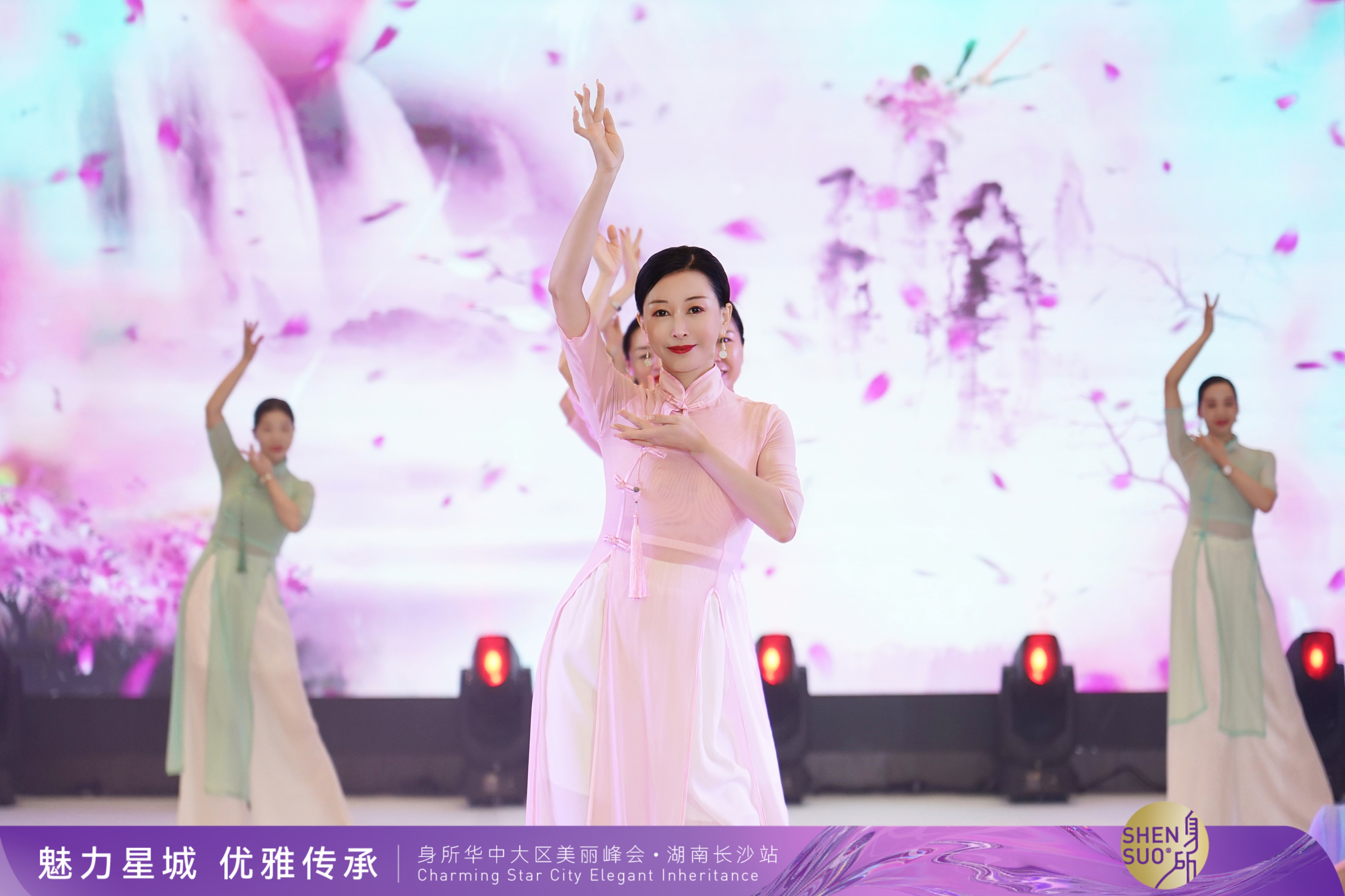 A beautiful song, the quintessence of the national culture, a falling ...