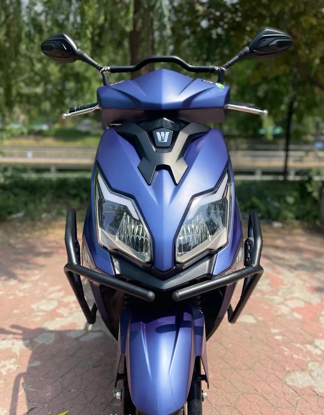 Power 6.6KW, the benchmark of small displacement pedals, Haojue AFR125 ...