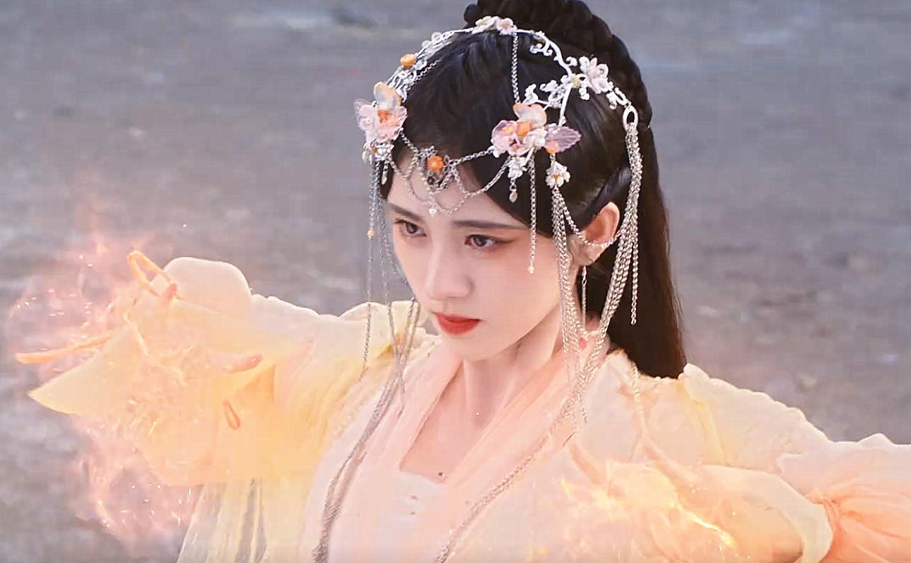 "Hua Rong" Queen of Heaven controls time, Yan Yue controls flames, what ...