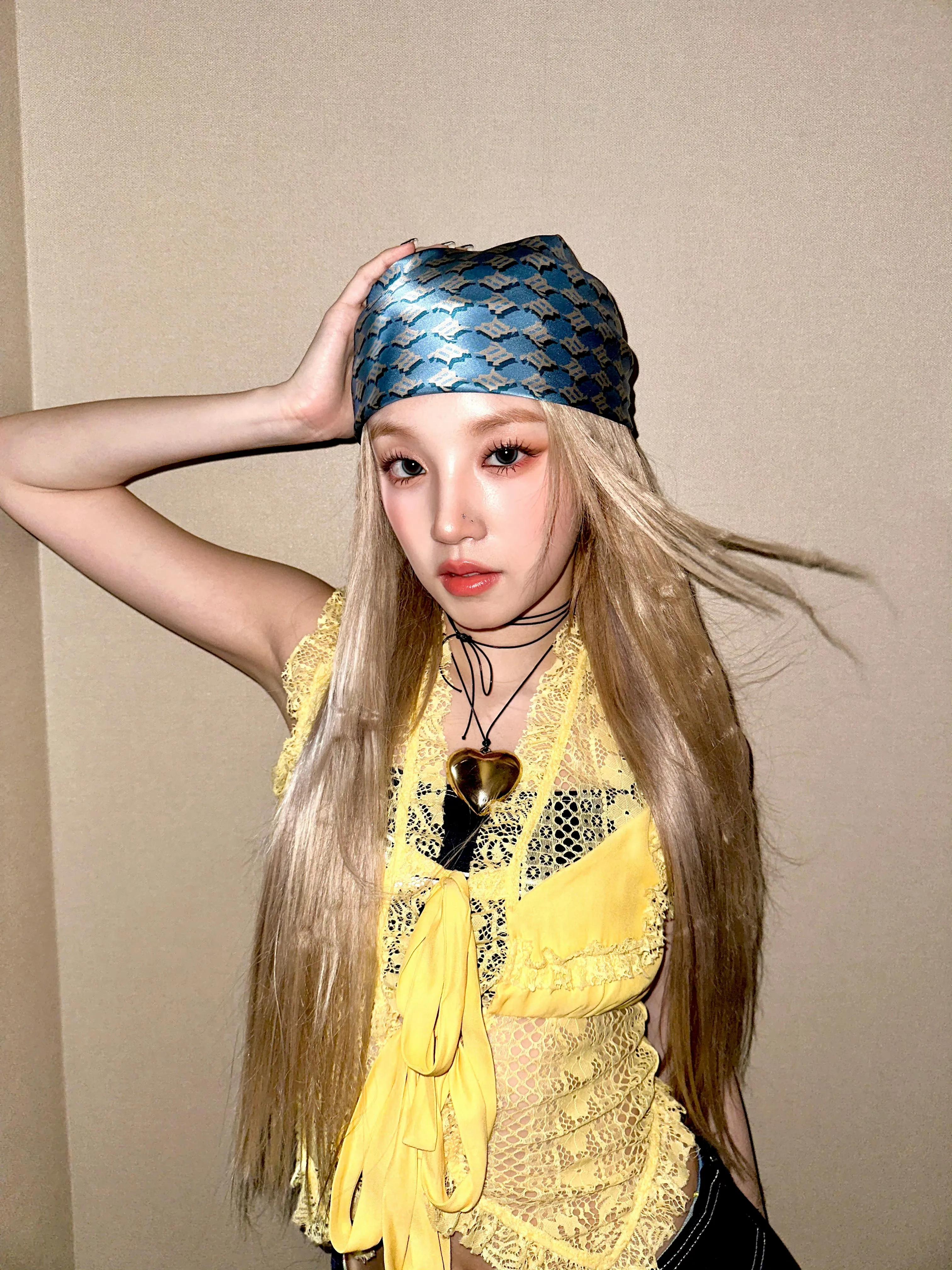 Let's run! The last episode was recorded in Thailand. Song Yuqi took ...