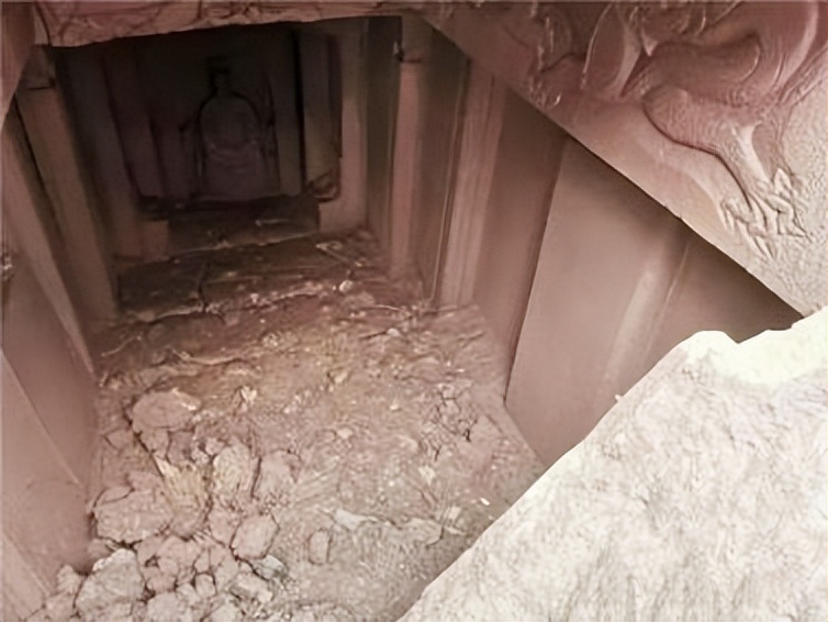 China's first murderous tomb: more than 200 robbery holes, more than 80 ...