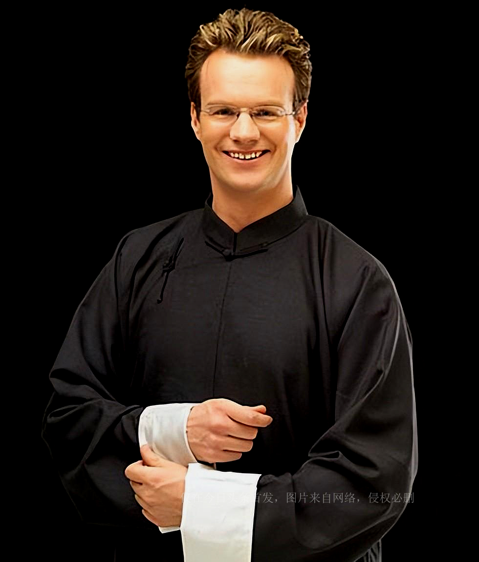 Dashan's current situation, he moved his wife abroad. Netizen: Although ...