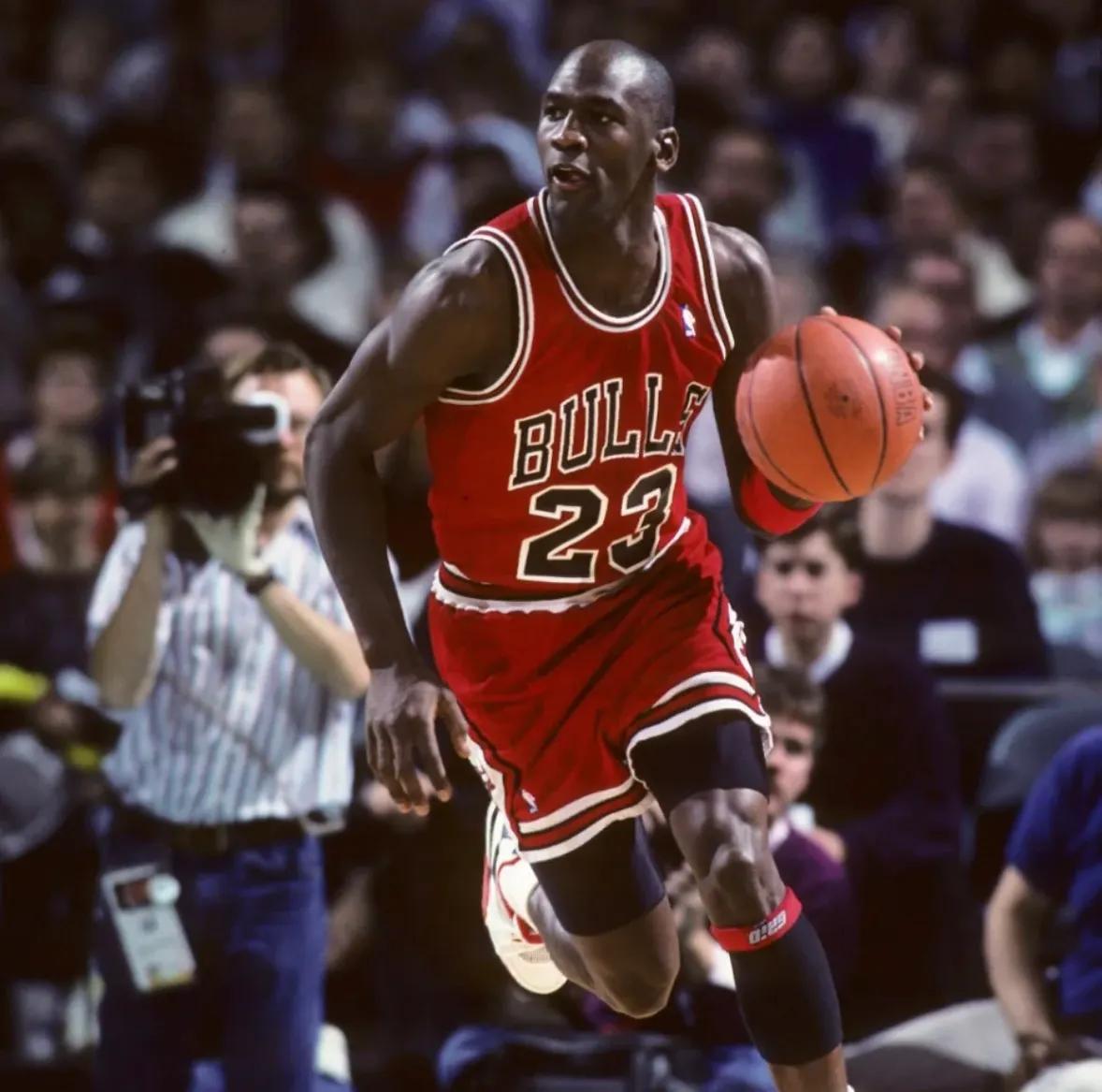 NBA legendary superstar Jordan's amazing move, the fate of the Hornets ...